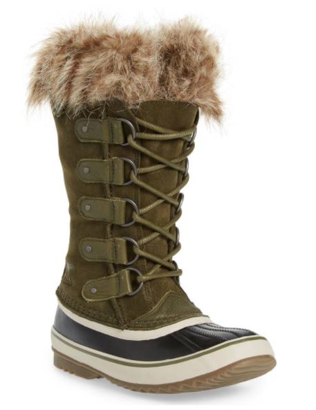 Warm and Cozy Winter Boots - The Three Tomatoes